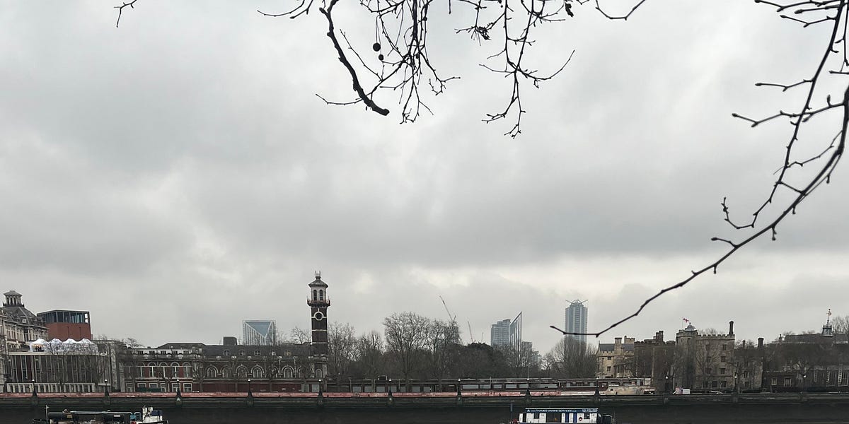 Tides of London: how the Thames ebbs and flows with urban life