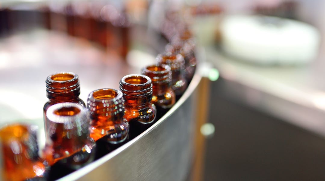 A Comprehensive Guide to Glass Policy and Procedures (+ templates)