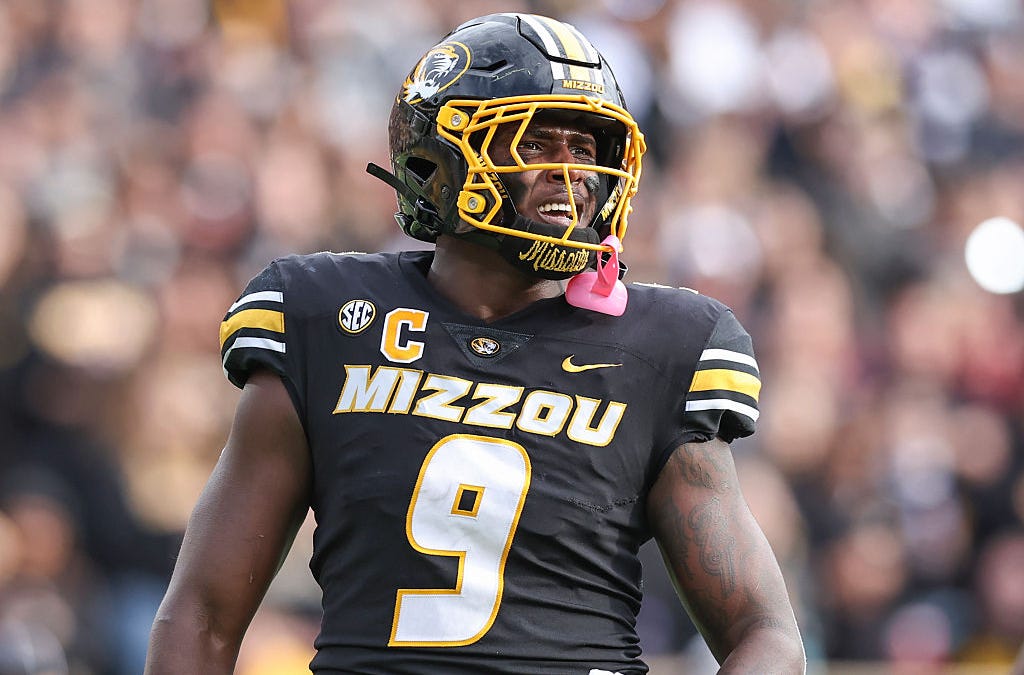 2026 Draft Profile - Missouri Edge Zion Young