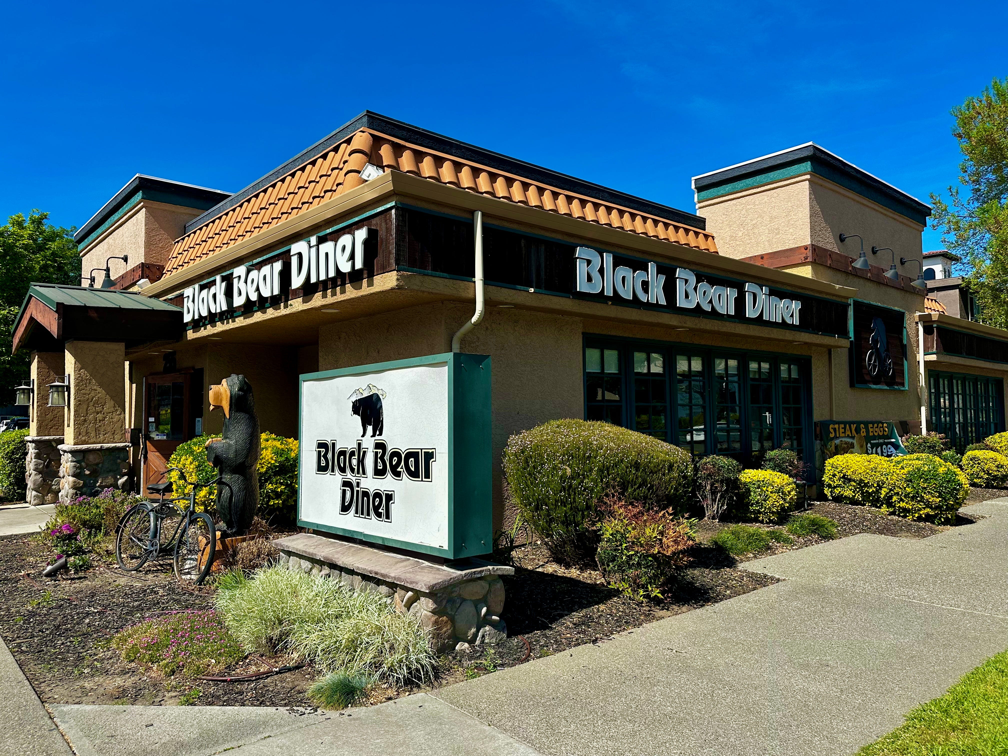 Davis’ Black Bear Diner going into permanent hibernation