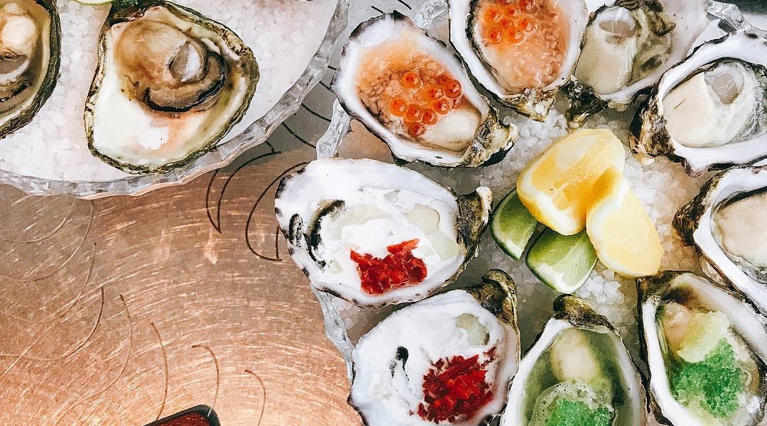 What's the true risk of DYING (?!?) from eating raw oysters?