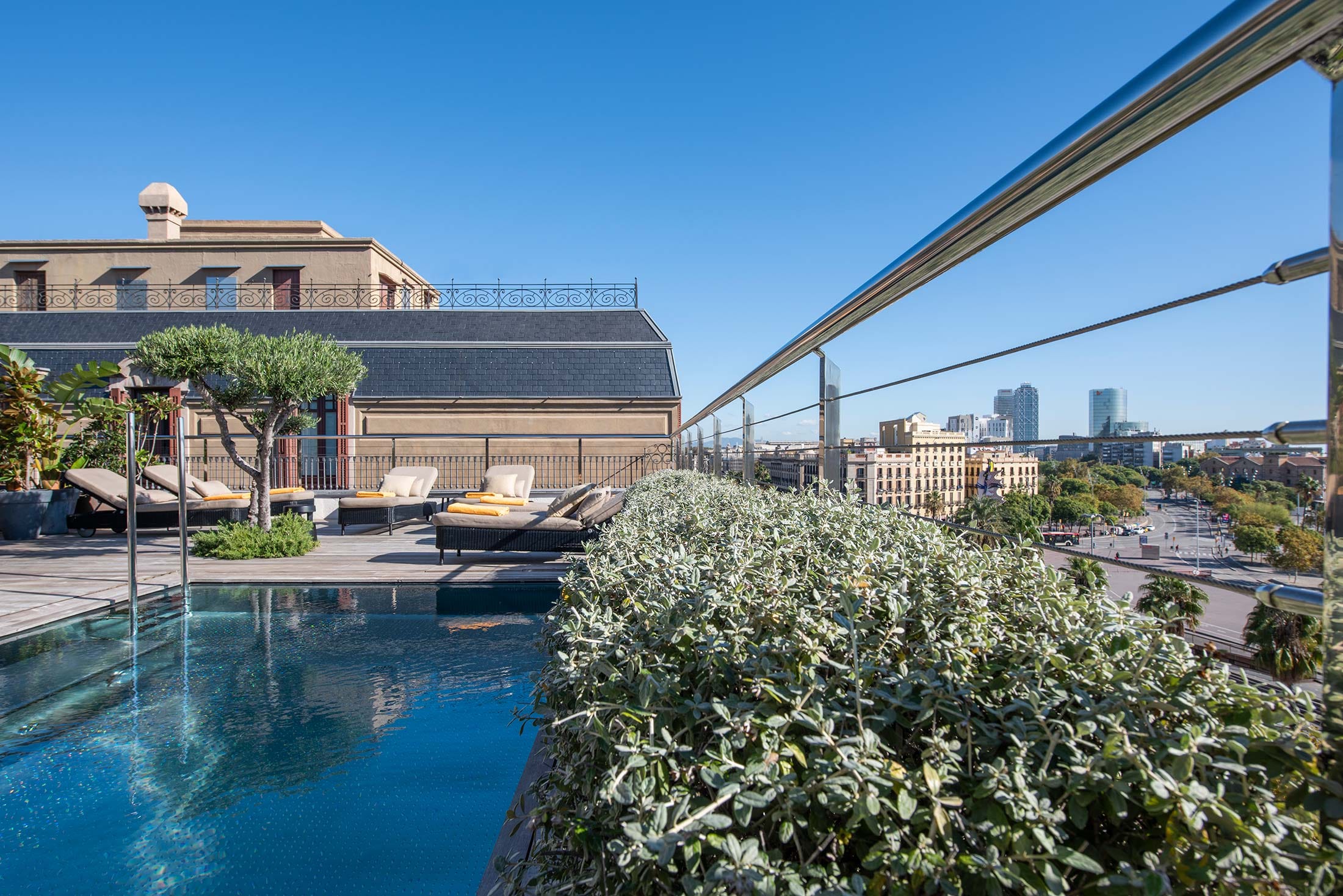 SERRAS HOTEL - by Bruno Marinho - Revista Diverso