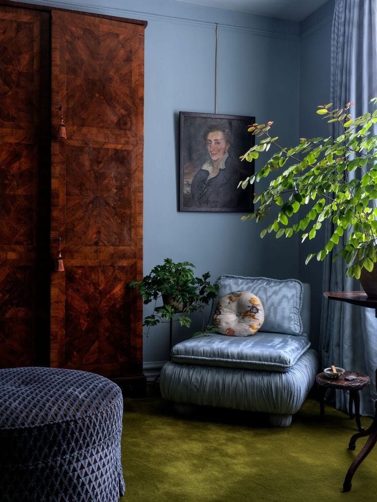Glaucous Blue: Meaning, Psychology, History, Design