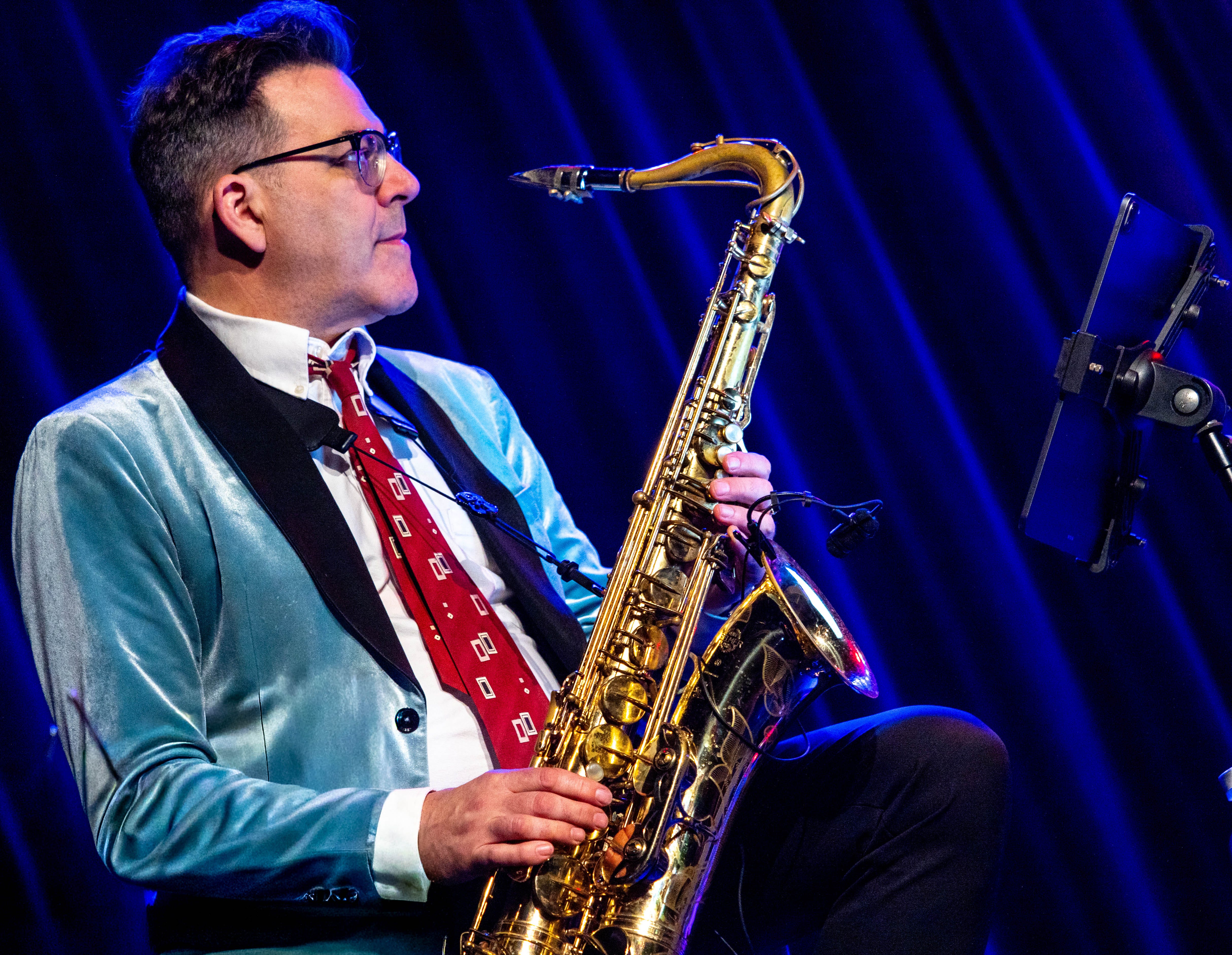 Lance Anderson Swings for Ray Charles at The Redwood Theatre