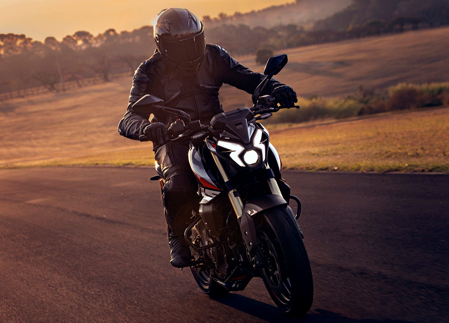 DOMINAR NS400Z | REDEFINA SUA PERFORMANCE