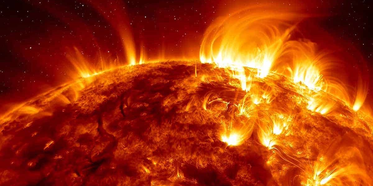 Earth's magnetic field is collapsing