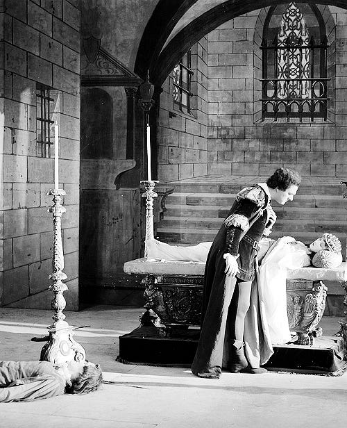 The Rise and Fall of the Biograph Girl — the First Movie Star