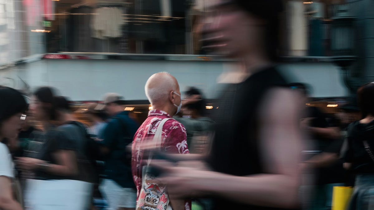 The truth about slow walkers - by Justin Myers