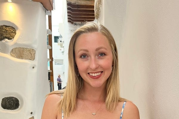 The (every)Girls Room | The Everygirl | Substack