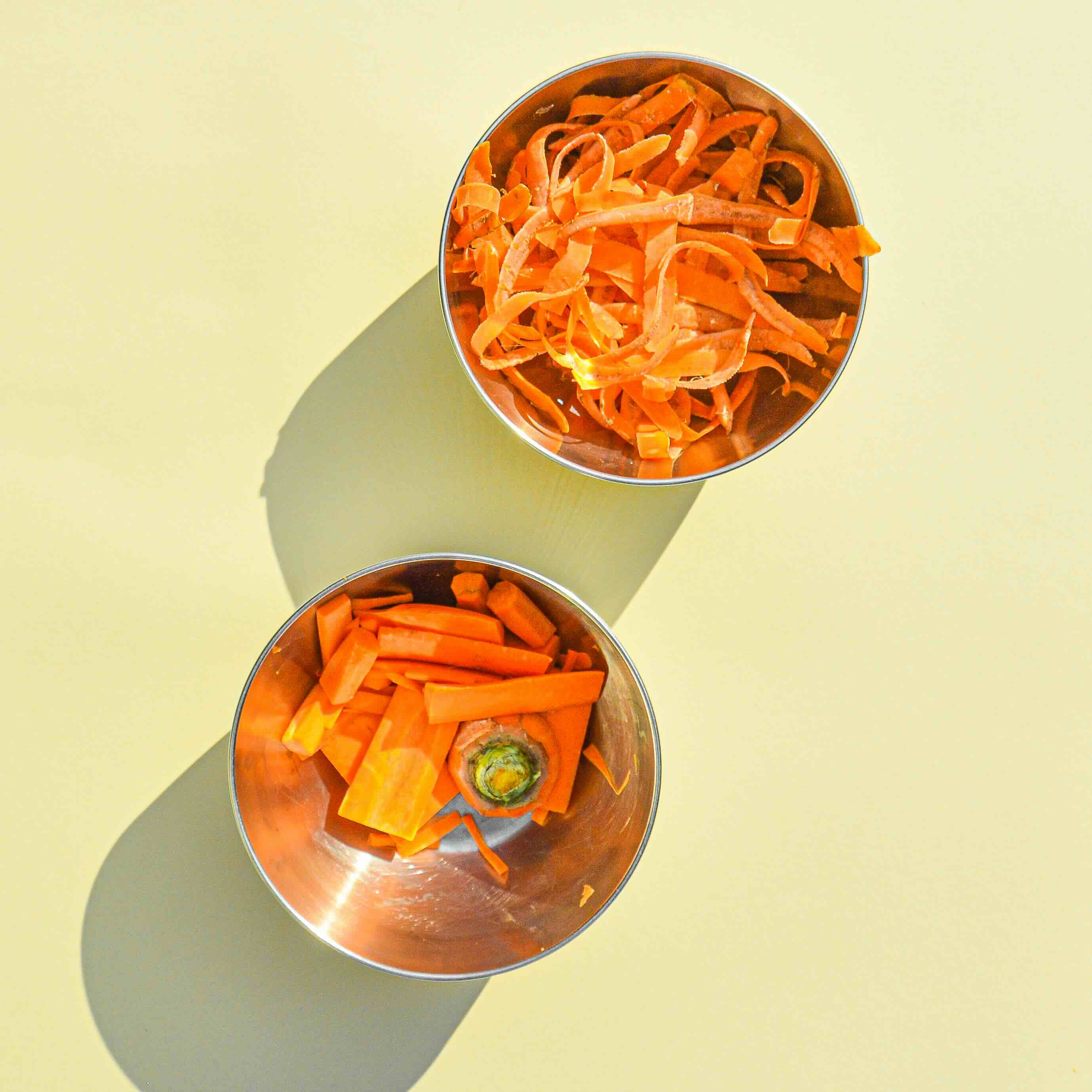 a knife skills guide on paysanne cuts - by Gabriela Kulesza