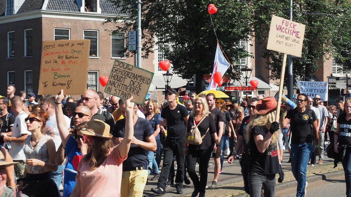 Bijzondere onthulling: rechtbank neemt deel aan driehoeksoverleg over ...