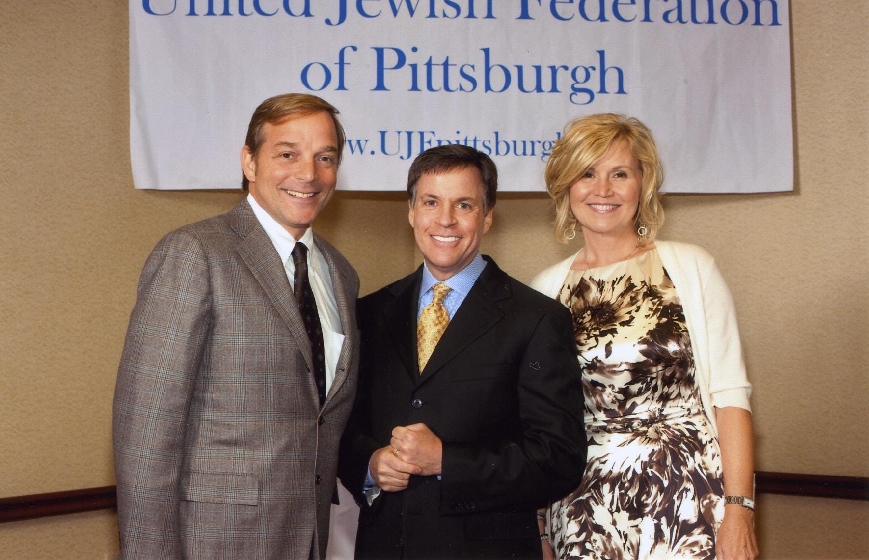 Bob Costas: A Voice for the Ages - Lessons in Leadership, Life, and Legacy
