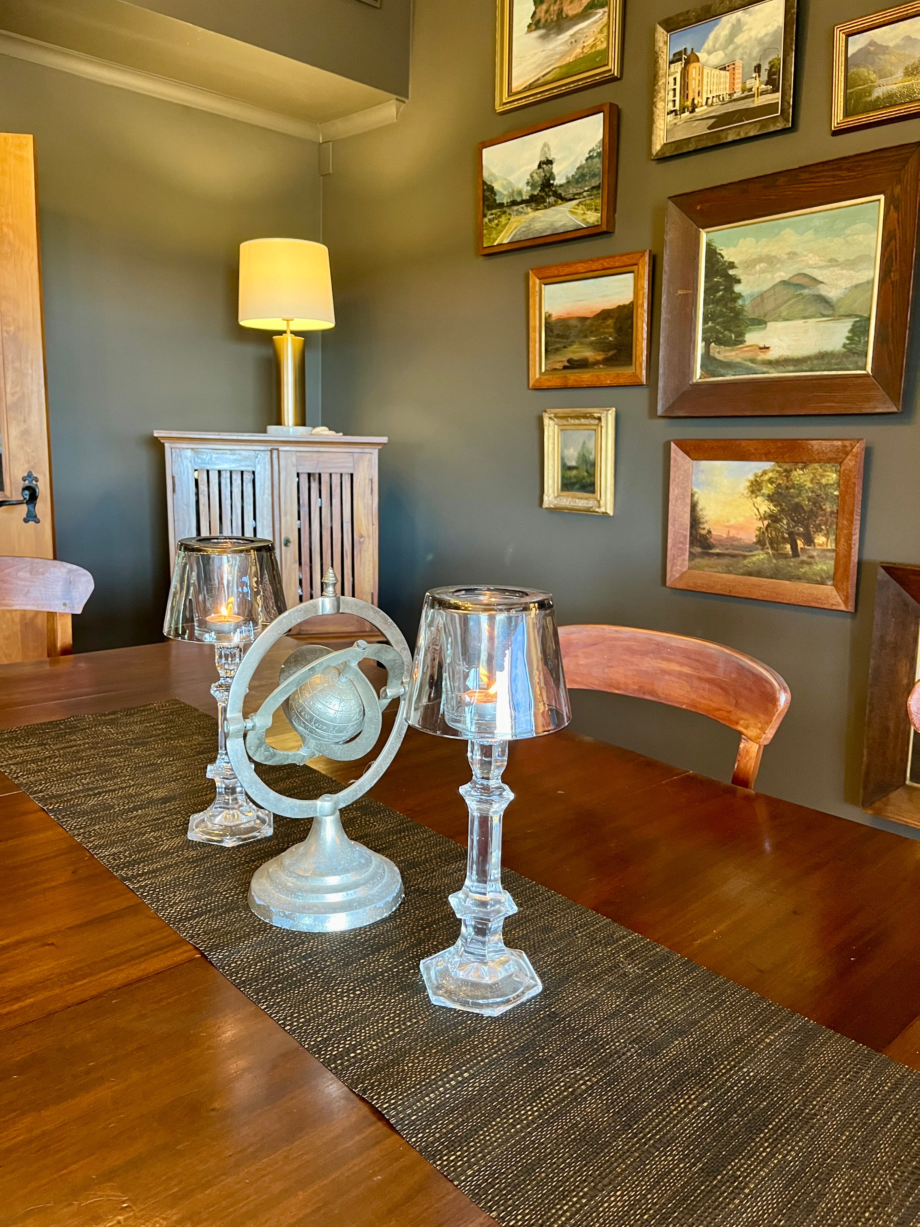 Living chic elegance on a budget - Fiona Ferris Books