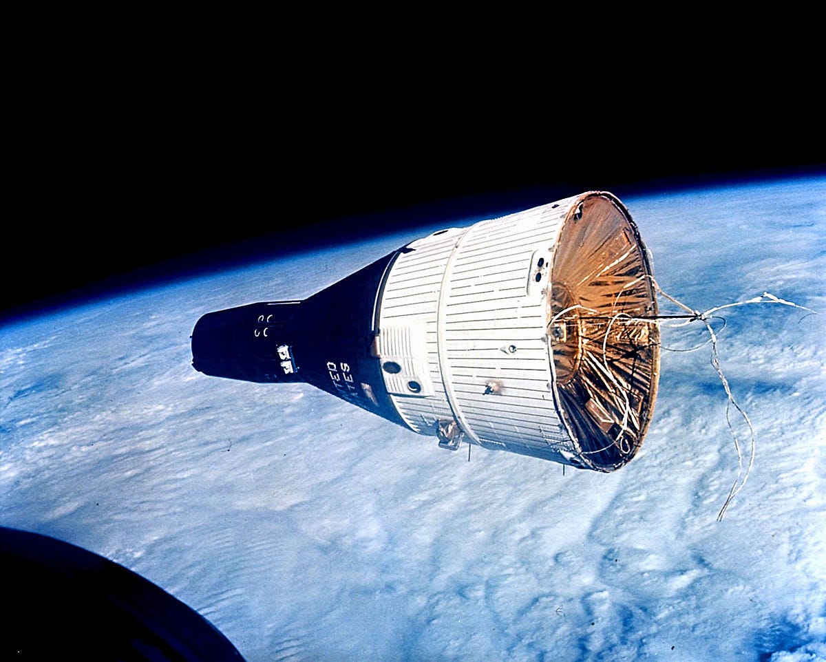 🌍 Today in History: December 4 — Discovery, Defiance, and the Pulse of ...