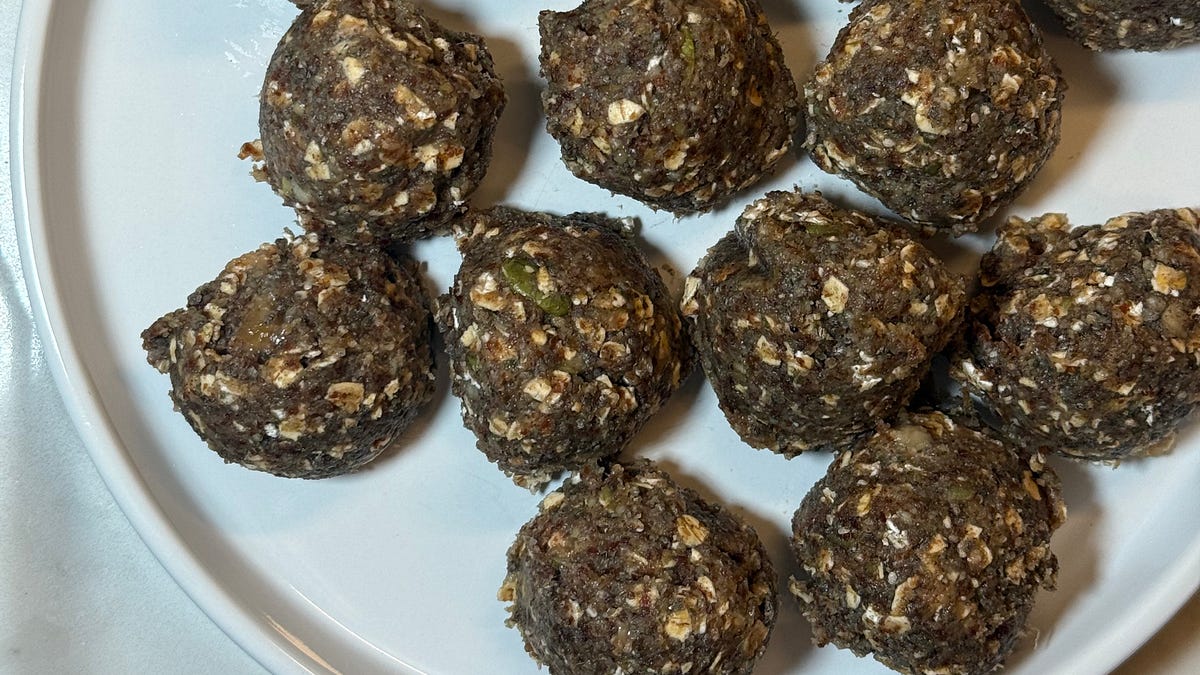 Salted Maple Banana Bread Balls - by Ellie Teale