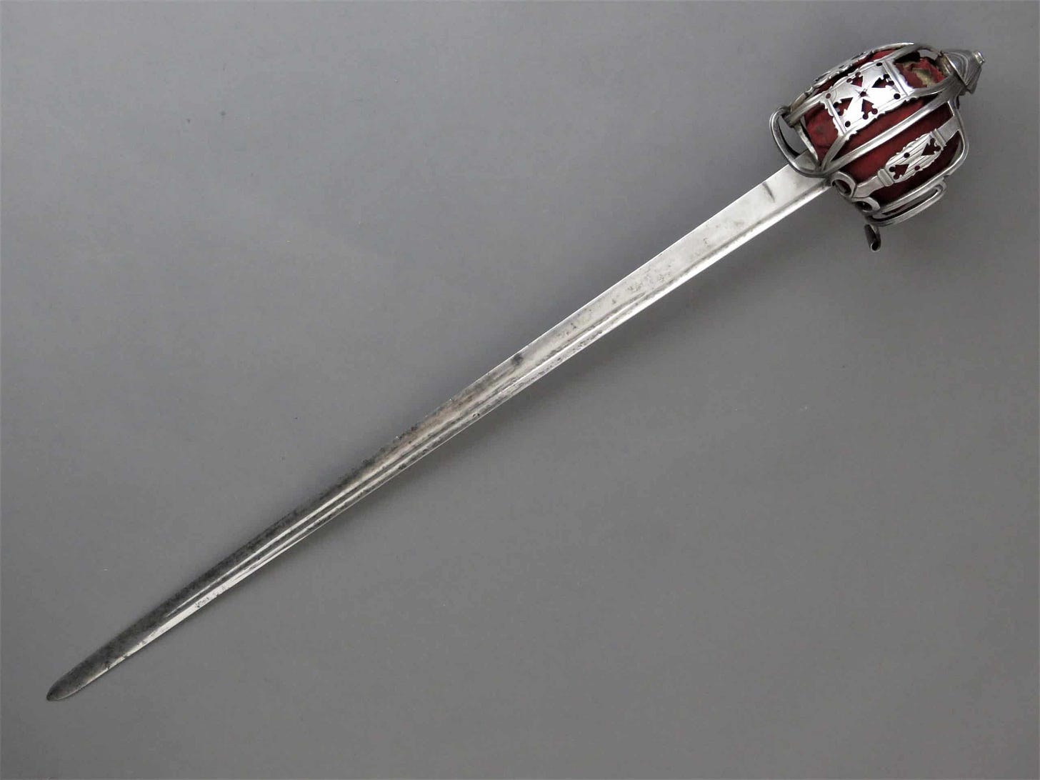 basket hilted arming sword