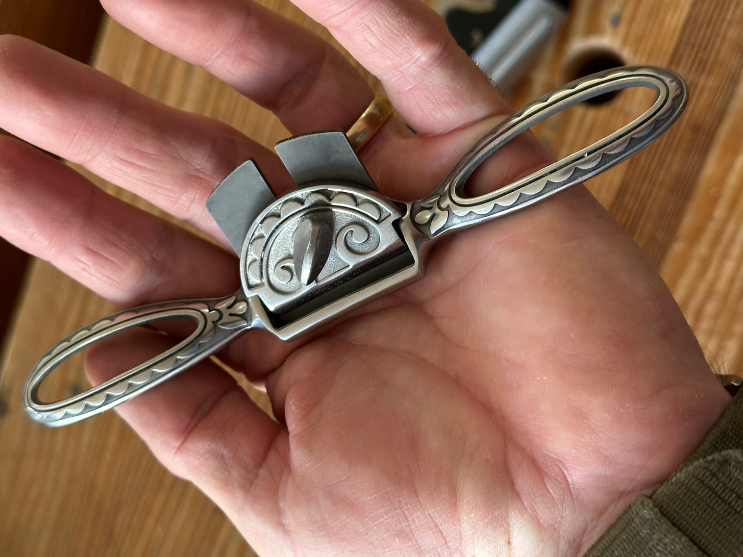 Lee Valley Round Spokeshave - by Christopher Schwarz