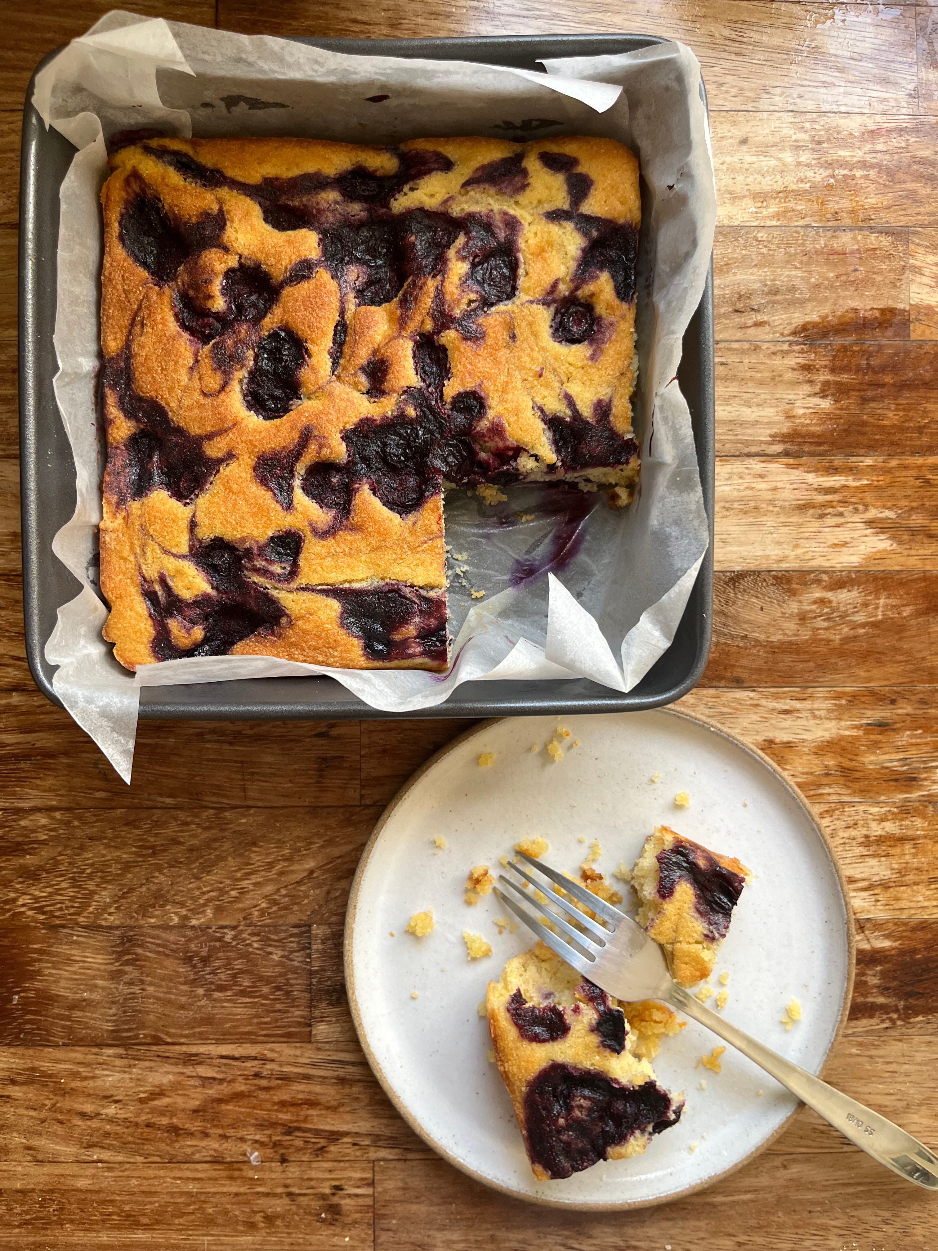 Kitchen Project #79: Blueberry swirl polenta cake
