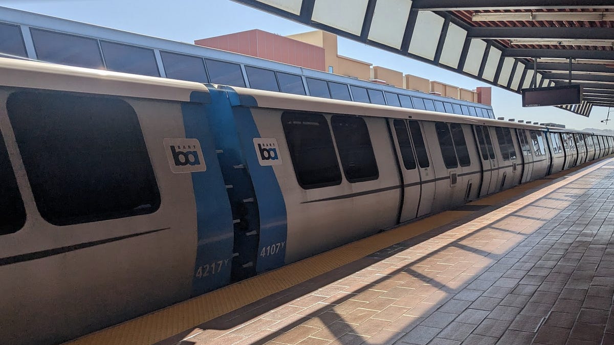 How To Ride BART FAQ's, Discounts, Payments, Schedule, Maps