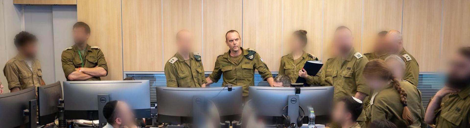 Secret Israeli military bunker located in shadow of Tel Aviv tower ...