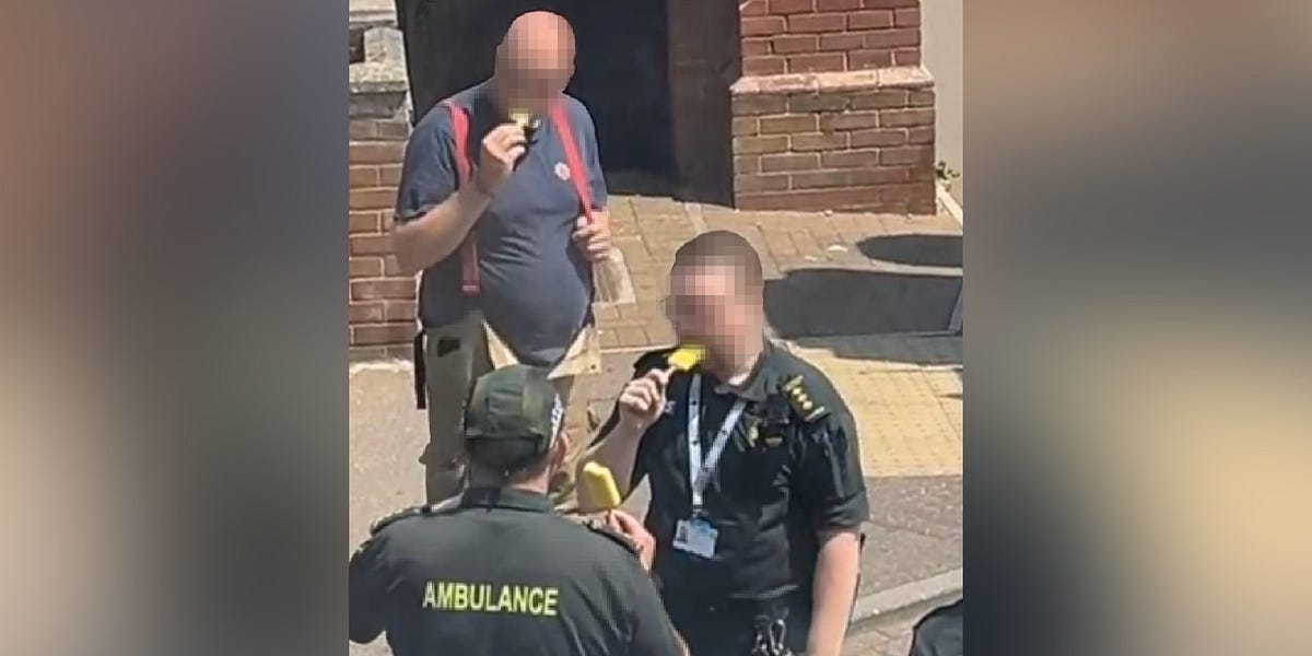 The Photo Meant to Shame Paramedics Backfired Spectacularly