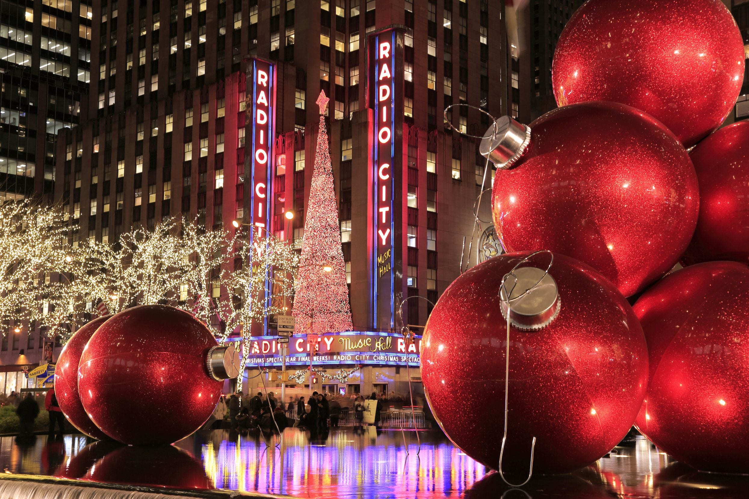 A CHRISTMAS FEAST FOR YOUR EYES!!! NEW YORK AT CHRISTMAS!