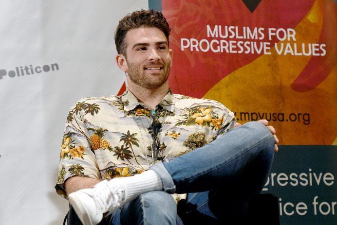 The Left Hates Feminism - by .˚⊹cat fionola‧₊˚⤾