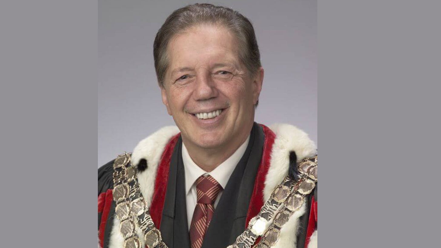 Public's chance to pay respect to Sir Tim - by Logan Savory