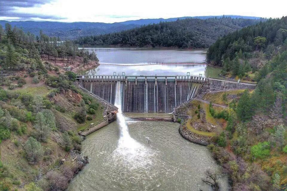 “This shuts us down:" Potter Valley ranchers say PG&E cut water without ...