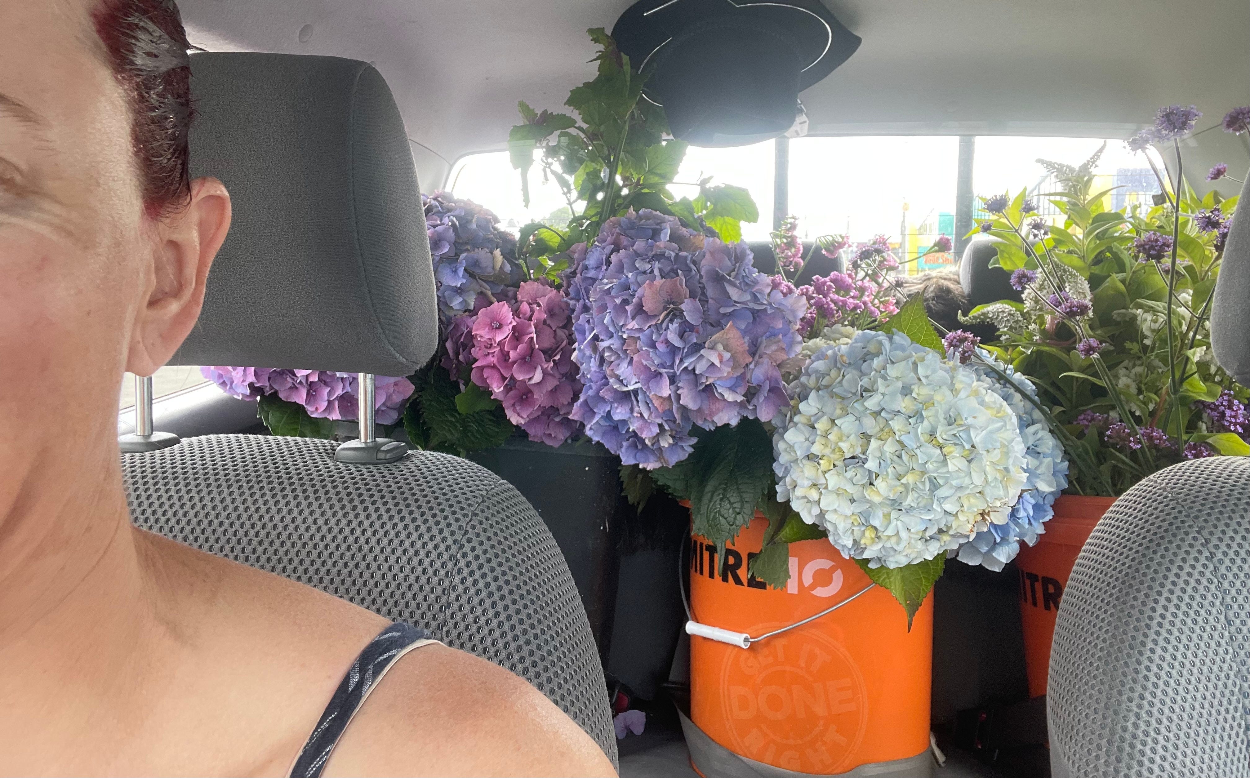 [REPOST] Adventures in floristry - by Zoe Barry