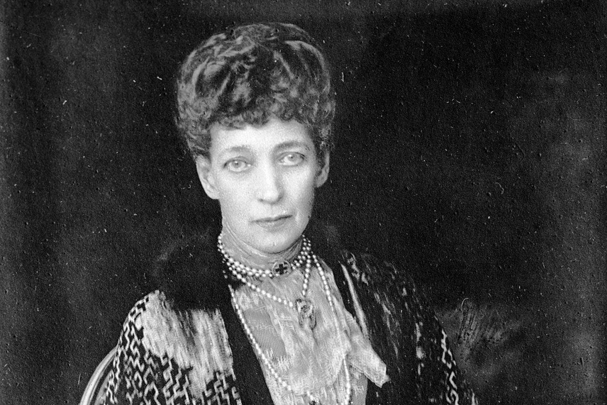 How Queen Mary Distributed Queen Alexandra's Royal Jewels