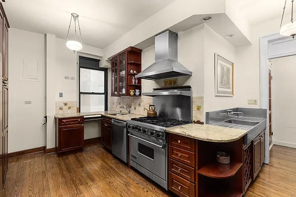 924 West End Avenue: The history of Isidor and Ida Straus's country home