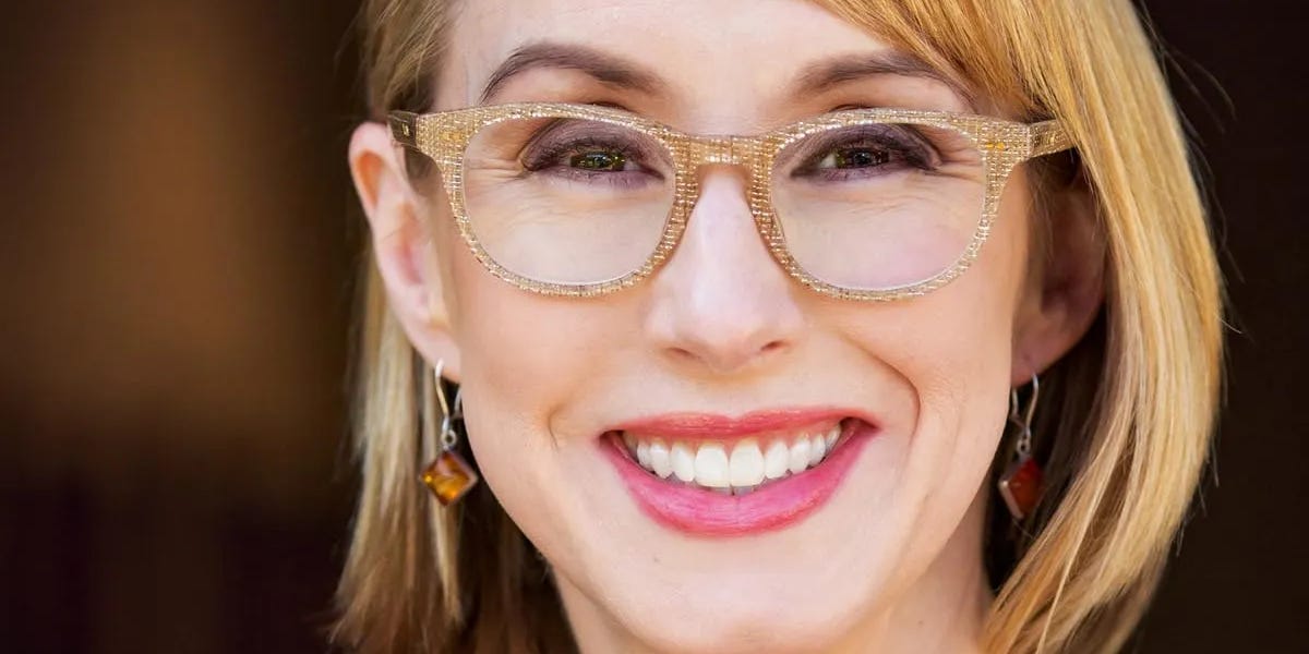 Podcast Interview with The Handmaid’s Tale Emmy Winner, Kira Snyder