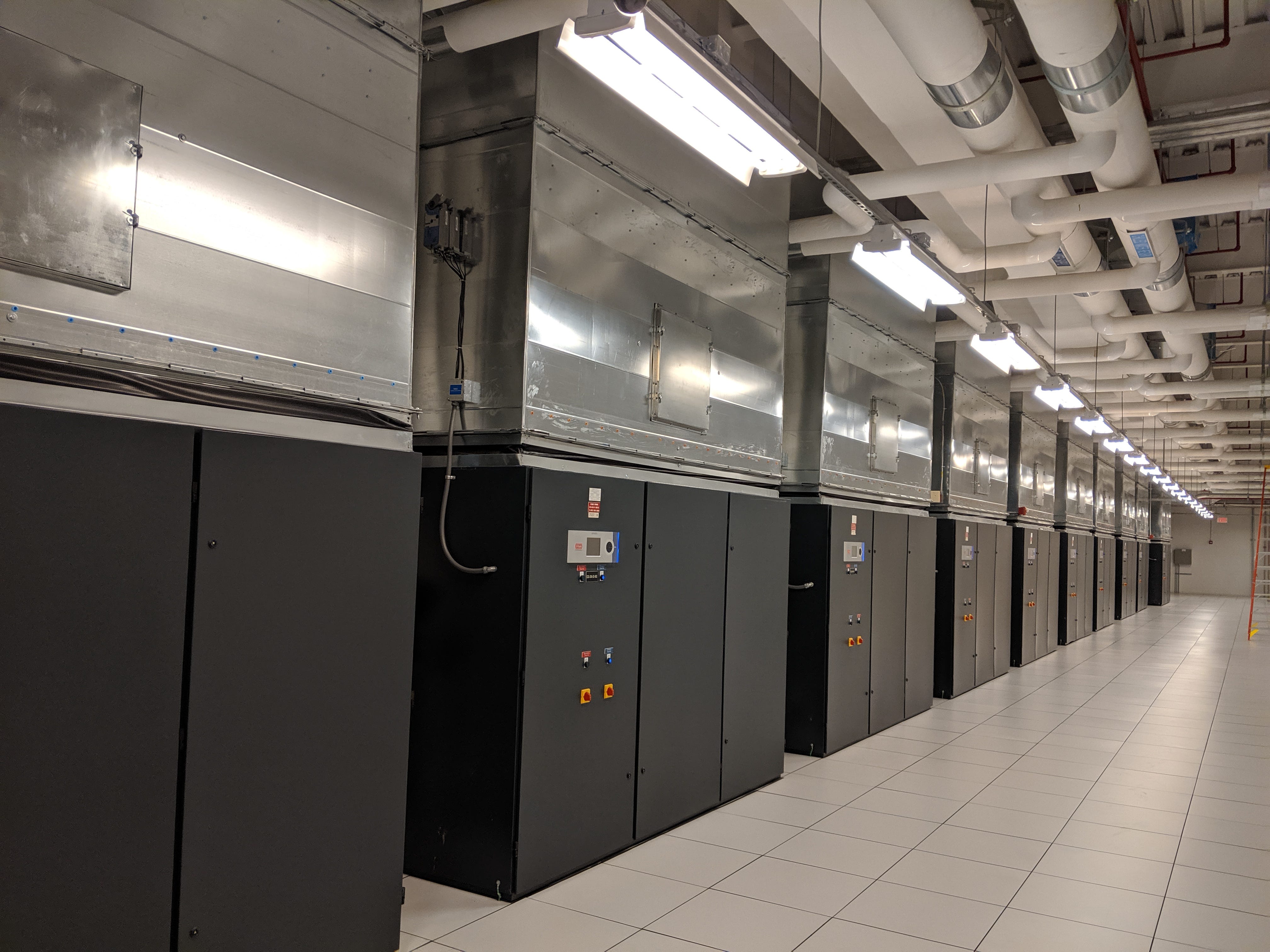 The Data Center Stress Test: Two Halls and a 23-Degree Difference