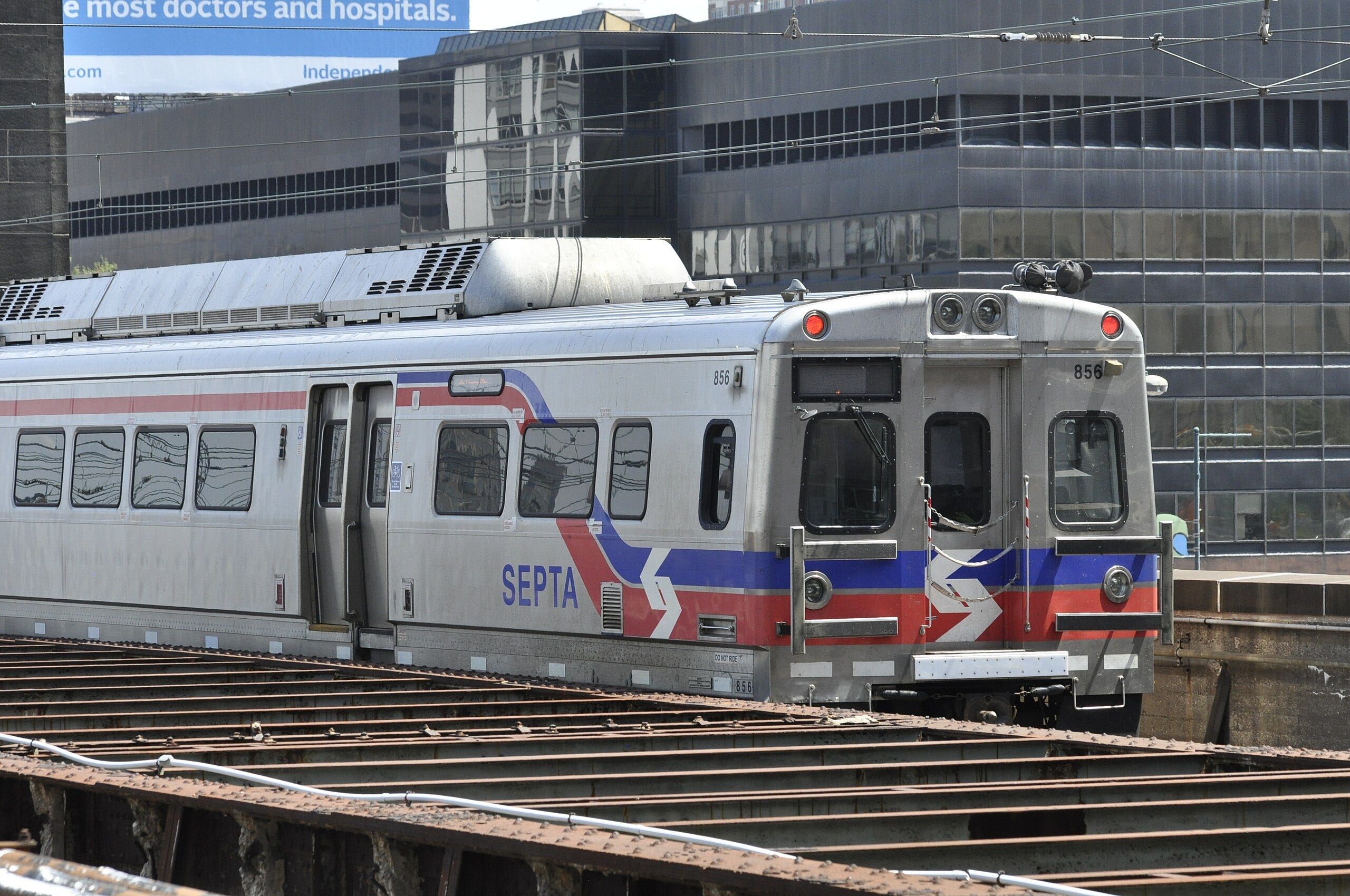 How SEPTA’s 1,400-Page Silverliner VI Spec Locks Out Modern Trains