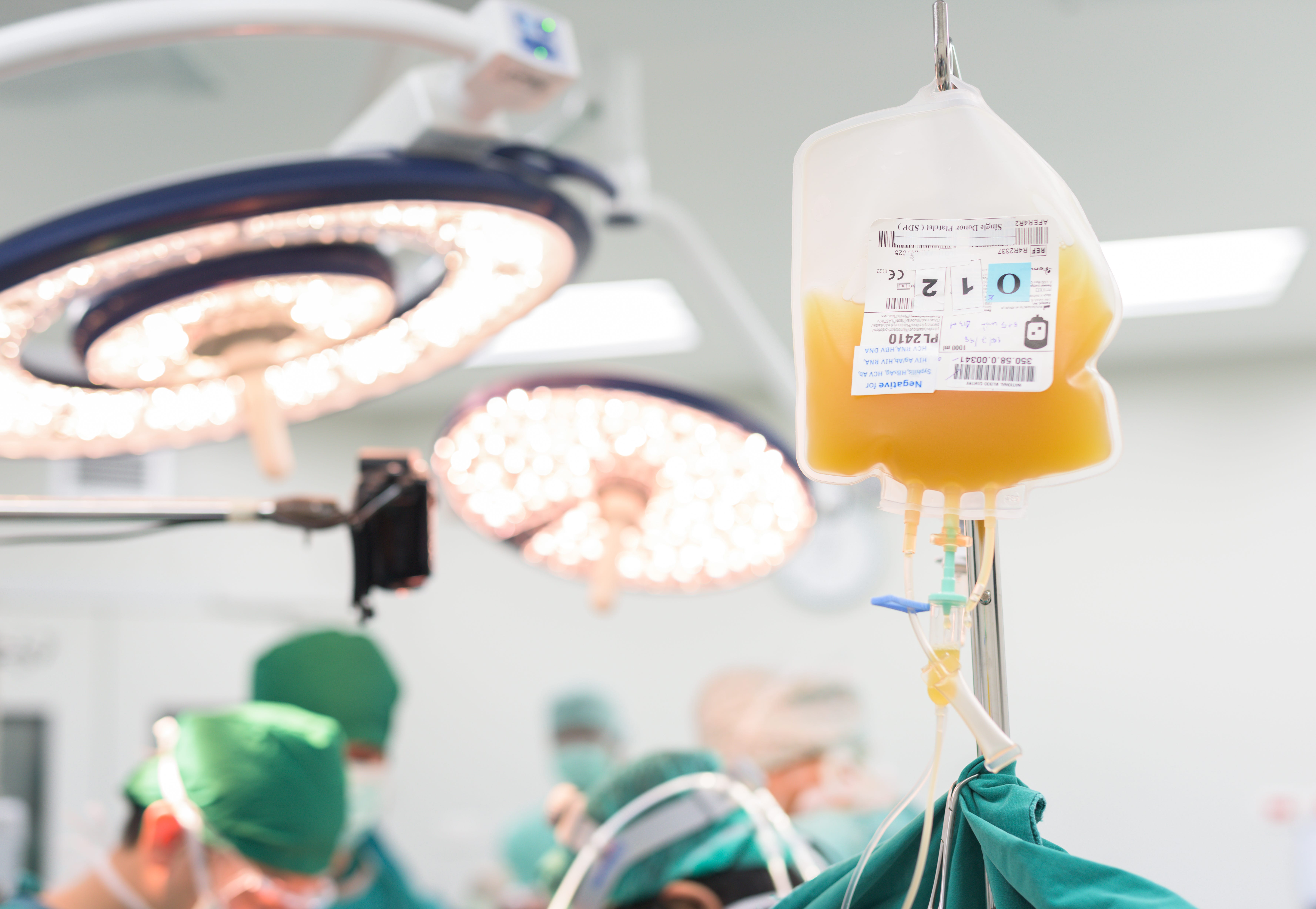 Guideline review: Transfusing fresh frozen plasma and platelets in ...