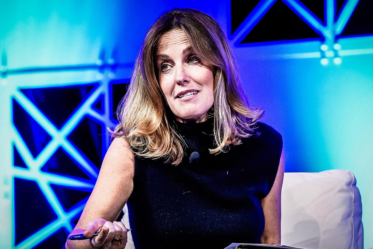 CBS Reporter Making Unsupported Allegations Of Censorship Against Bari ...