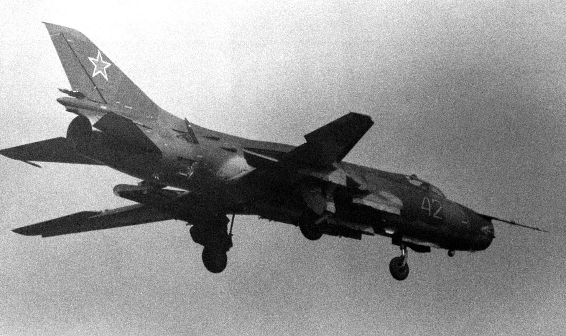 Military Technology: Variable-Sweep Wing Aircraft