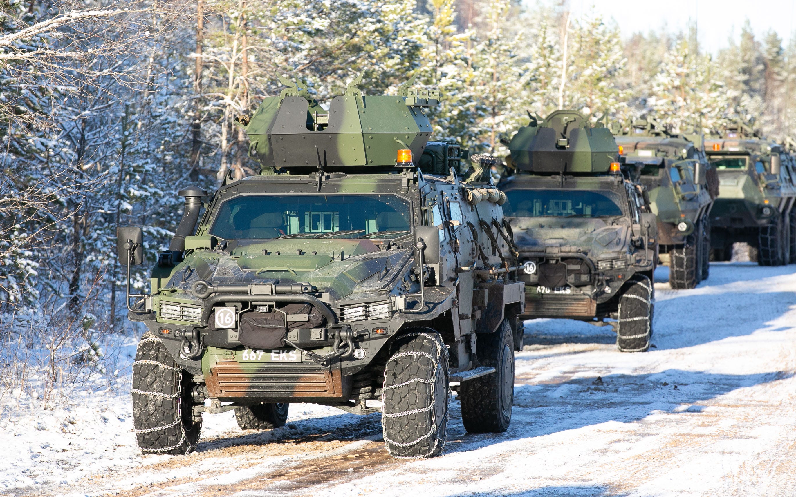 Desempenho dos NMS 4x4 da Estónia no Campo Militar de Sirgala