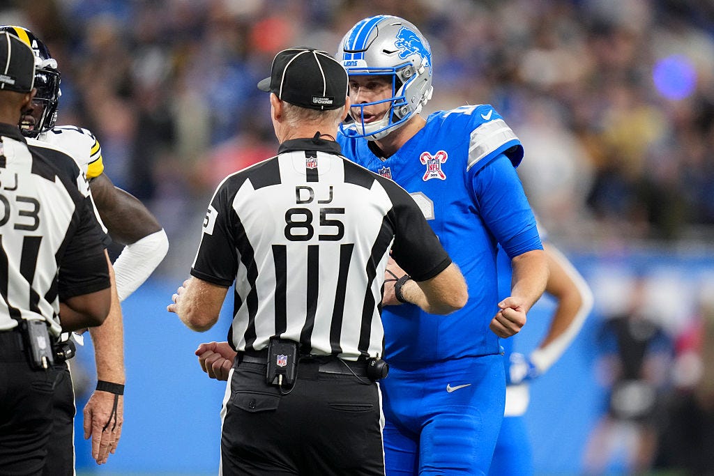 Locker Room Buzz: Lions point fingers at self over officiating, ground ...