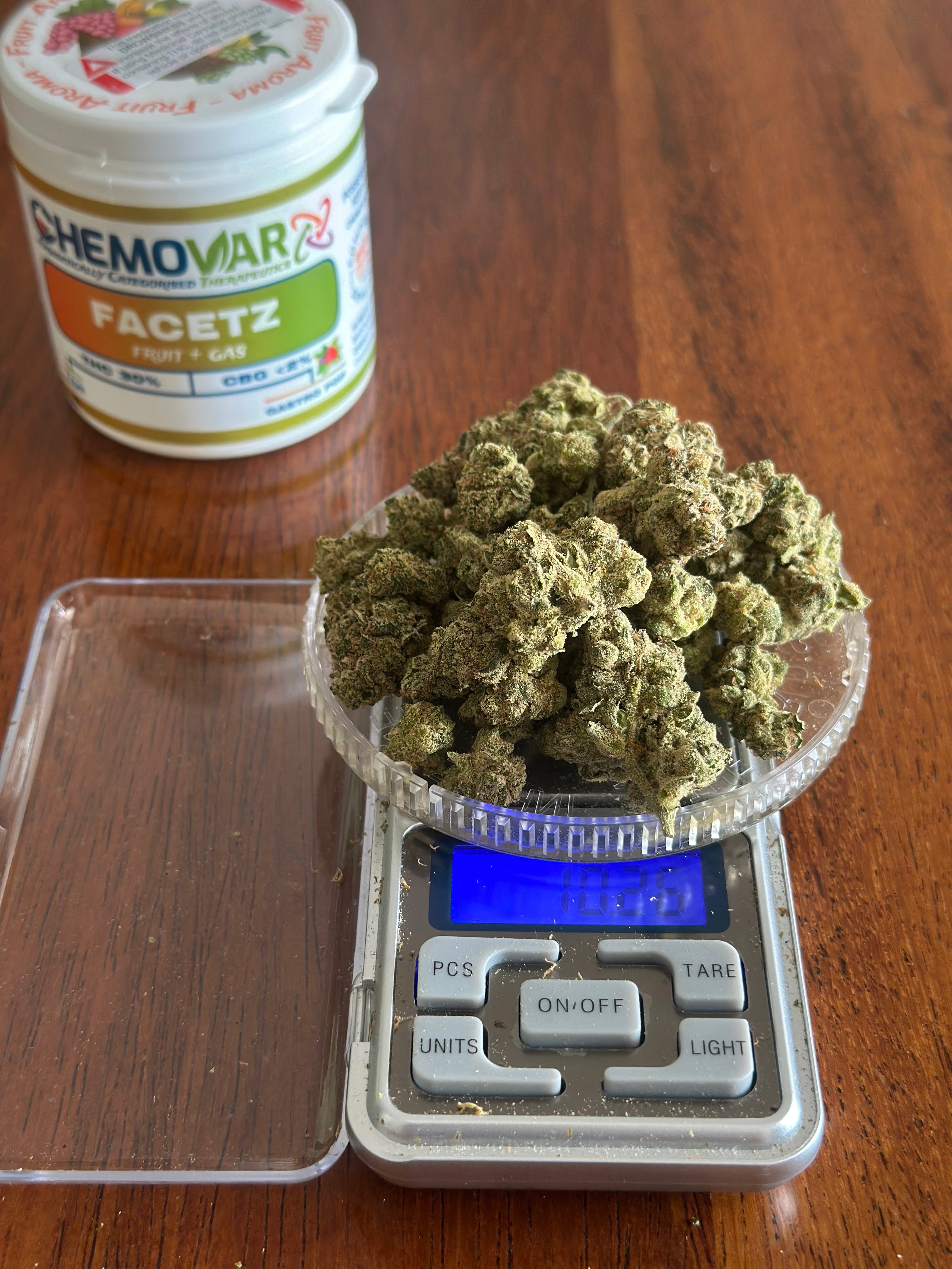 Chemovar's Facetz Flower Review | AusCannaReviews