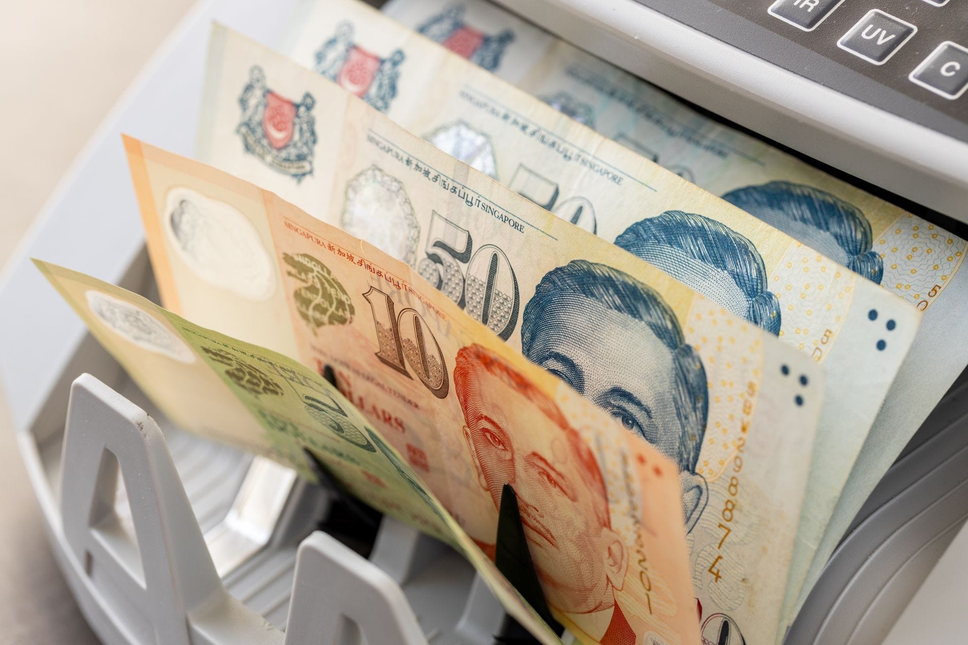 Why SGD-Funded Carry Looks Risky Now - by Awang Usman