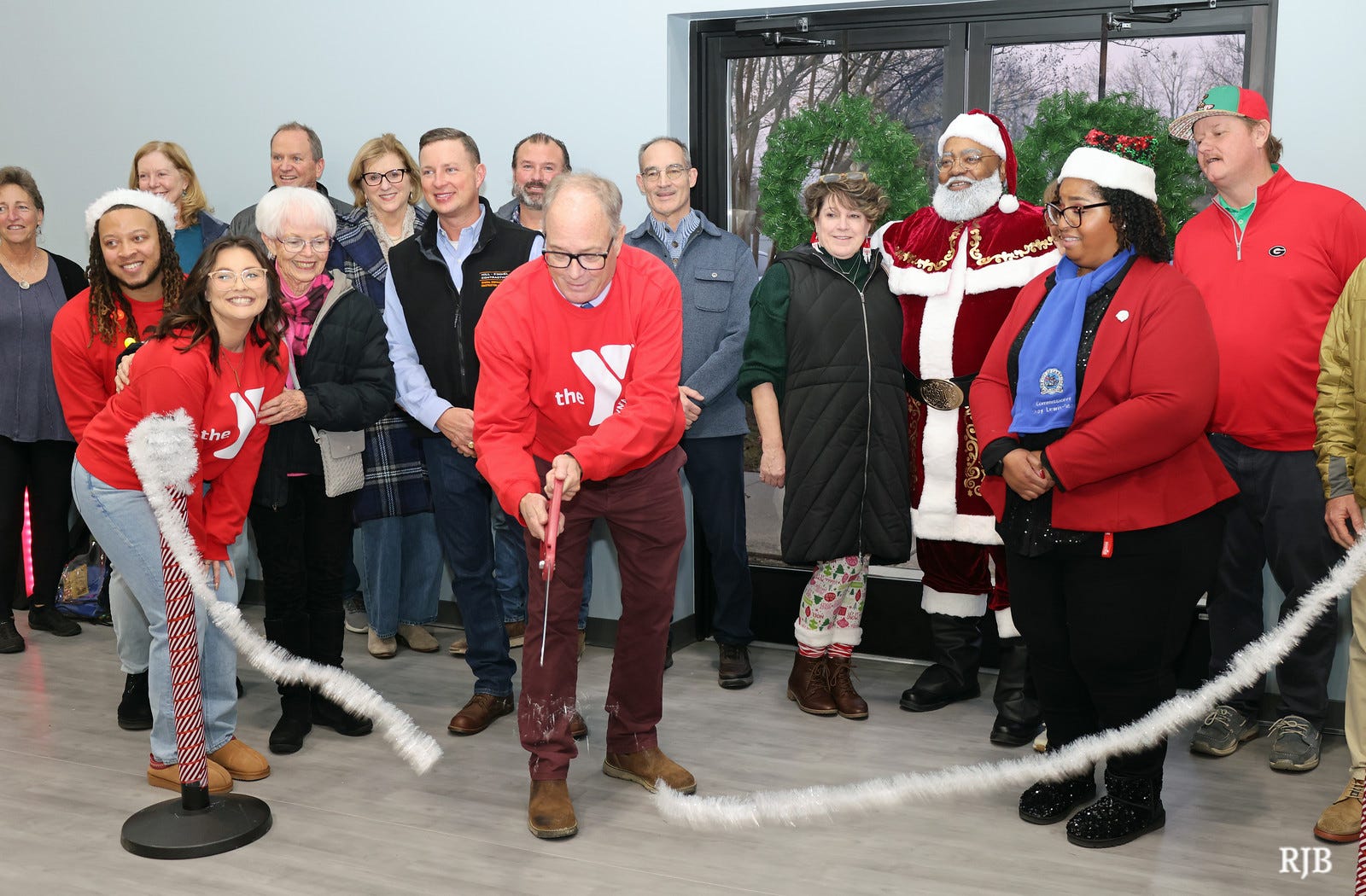 Kids’ Christmas Wishes Open New YMCA Family Center