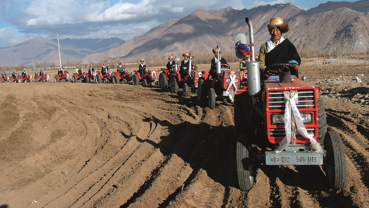 How the democratic reform transformed Xizang?