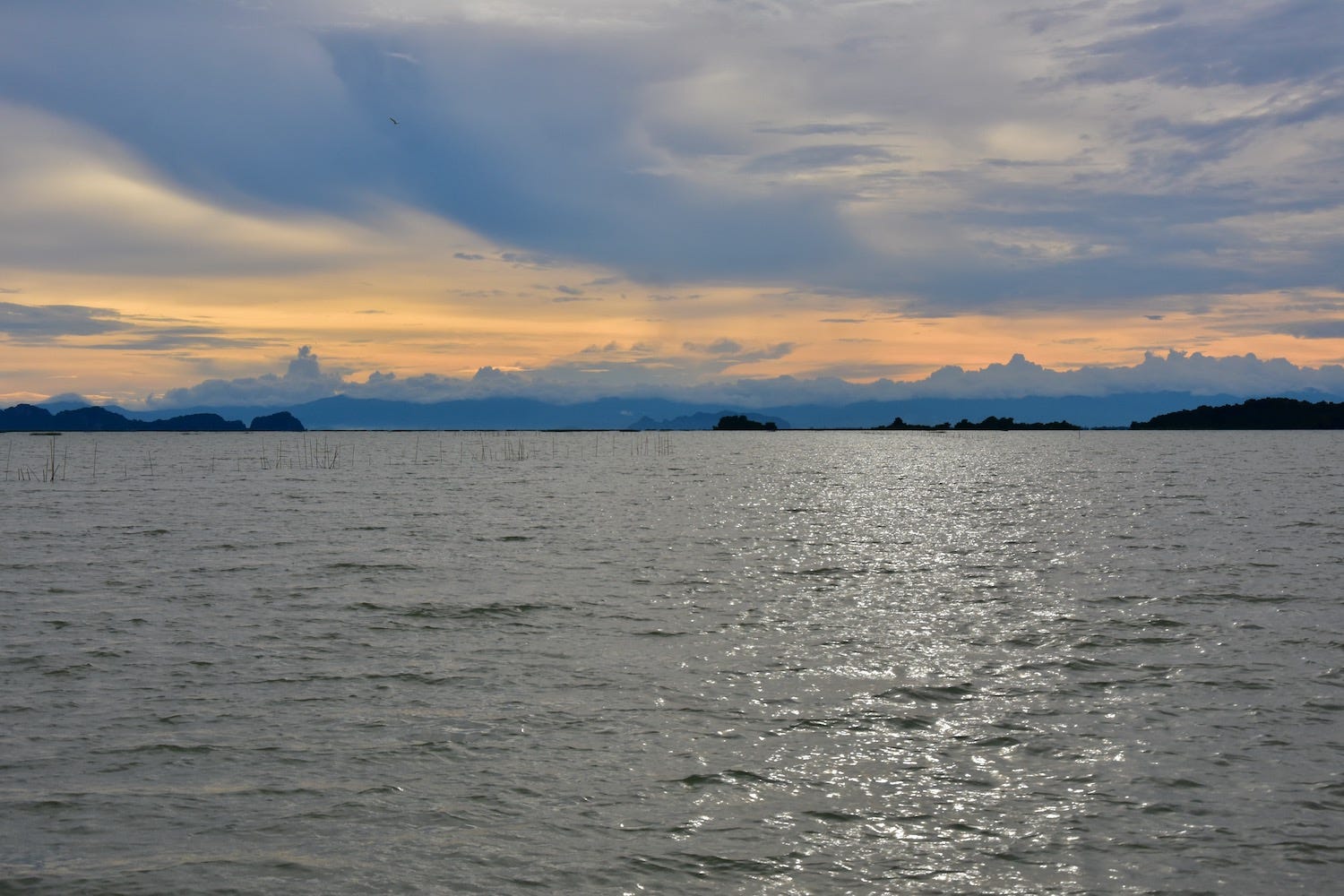 T.I.C.D.: Songkhla Lake region (Part I: Lake islands)