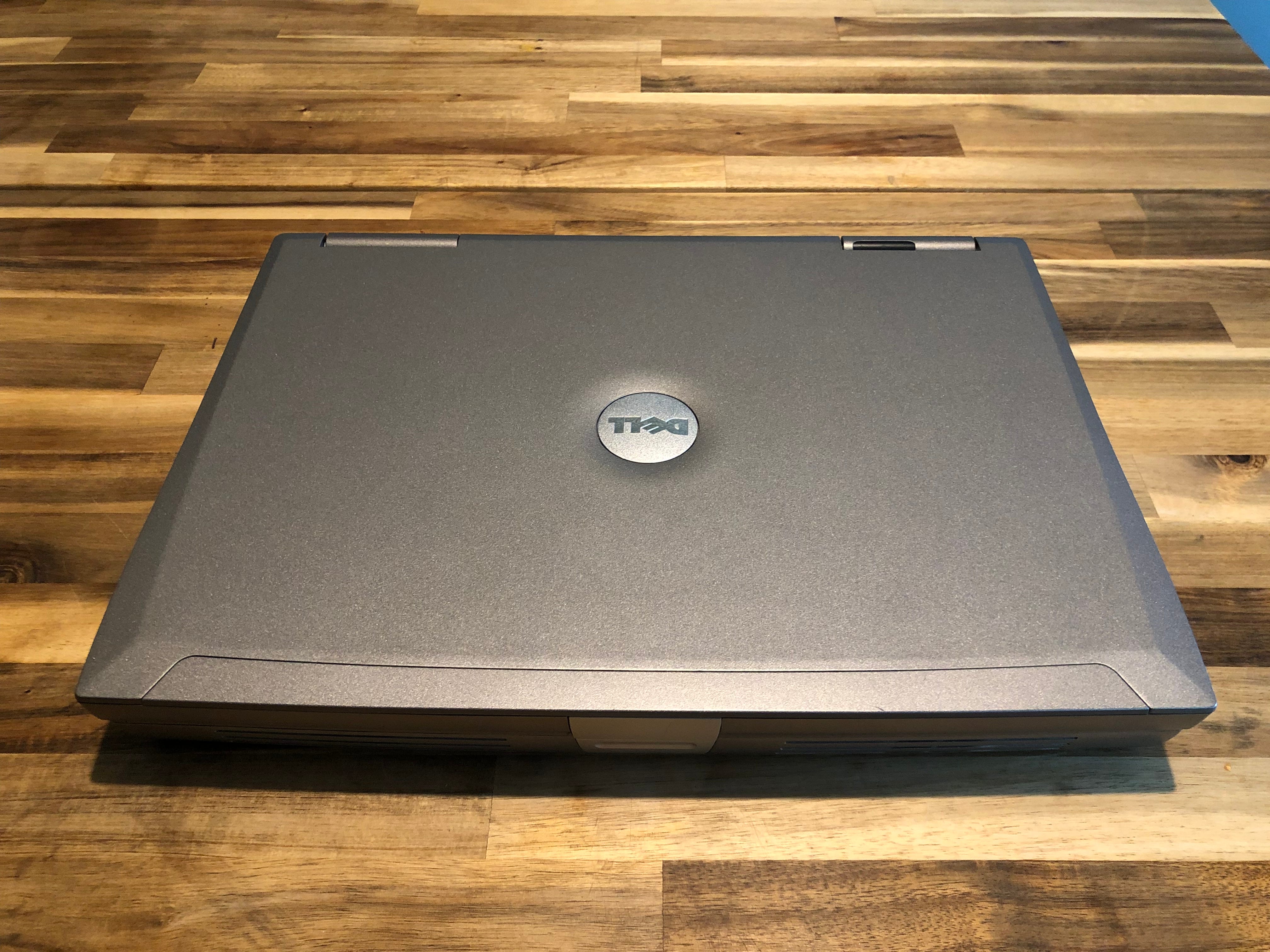 Let's Set Up Windows XP on a Vintage Dell Laptop