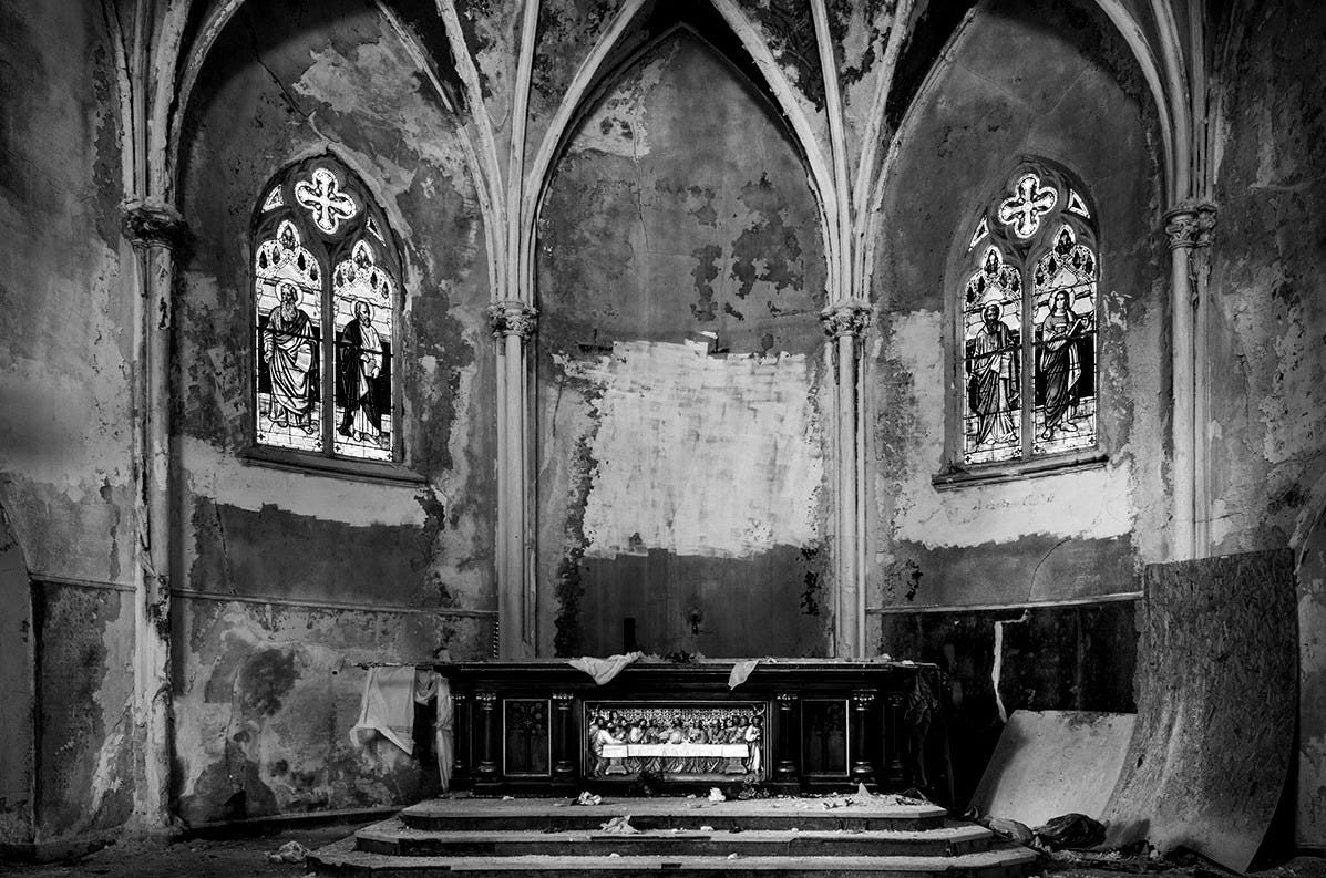 Dead worship - by Alessia - bombed out church