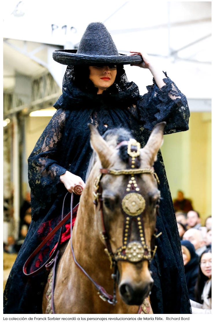 ¿Alguna vez habías pensado a María Félix como un fashion icon?