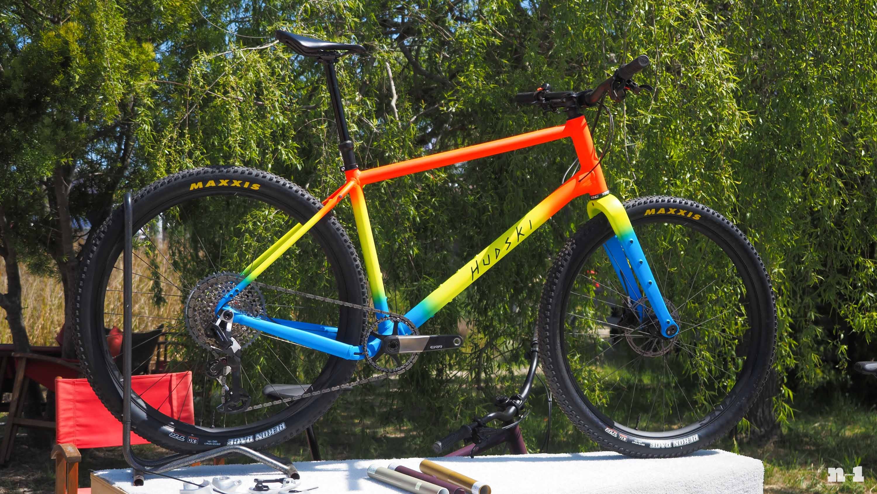 Hudski Dualist bike review: Here for a good time