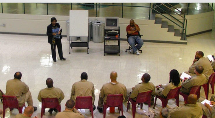 Federal inmates: How to ask for a Trump pardon in four easy steps